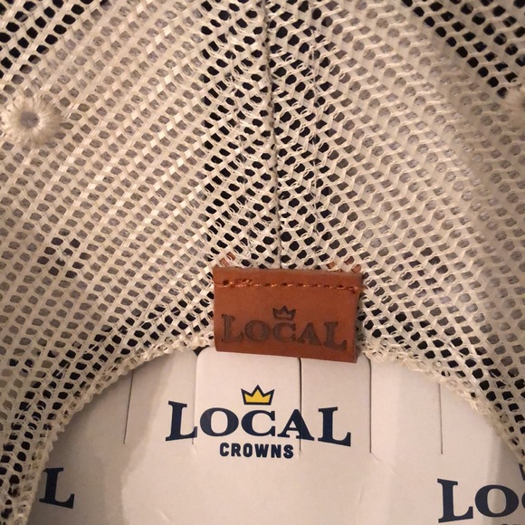 Local Crowns | Accessories | Nwt Local Crowns Illinois Trucker Hat ...